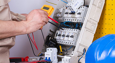 The difference between 1P and 2P breaker breaker | Nader Circuit Breaker